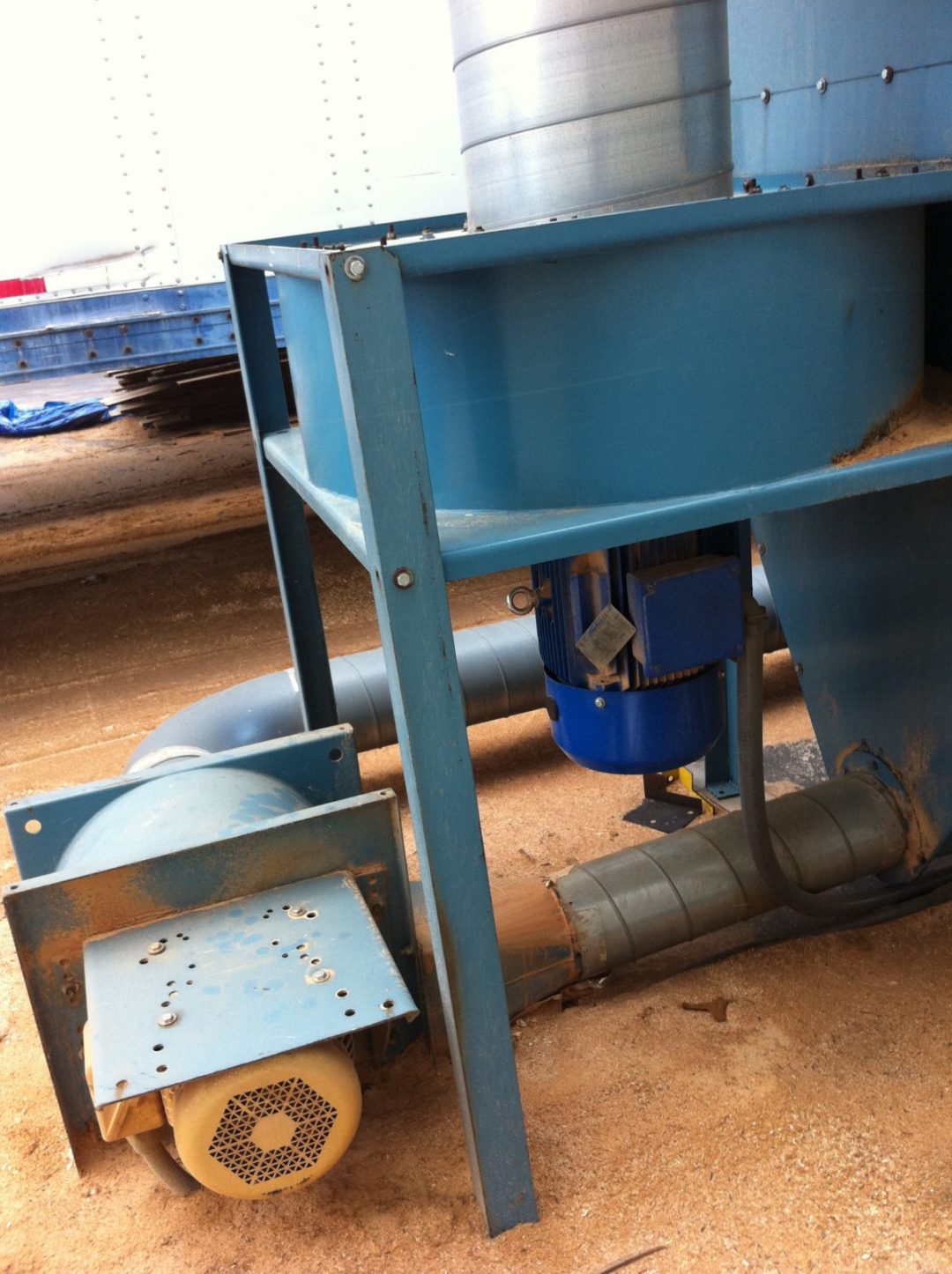 SOLD Belfab NBM 8 Dust Transfer (13,200 CFM) Shaker Baghouse Used Dust ...